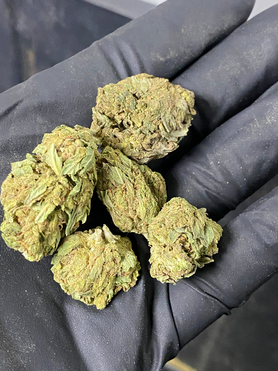 Green Giant Hemp Flower & 25 Hour Farms